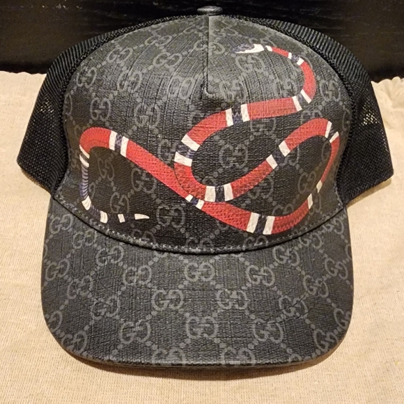 Gucci | Accessories | Gucci Kingsnake Print Gg Supreme Baseball Hat ...